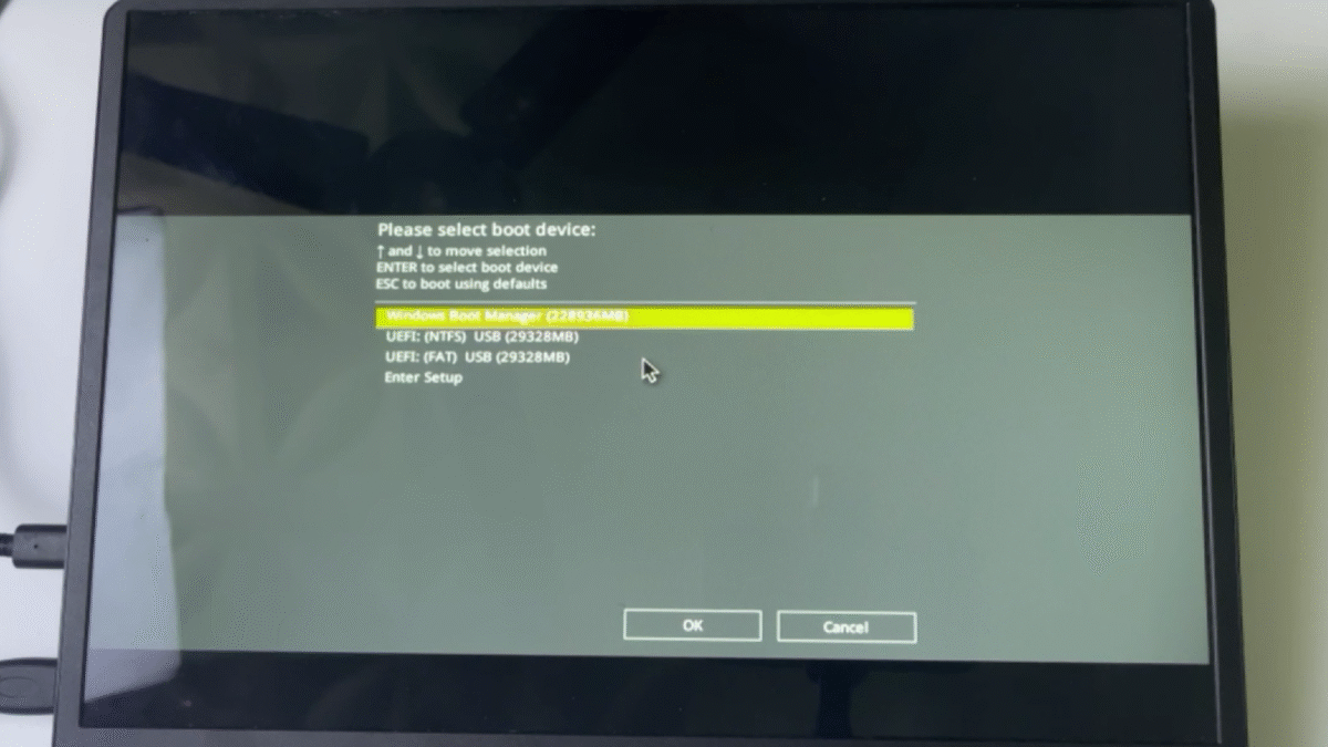How to Install macOS Tahoe on Windows PC - Etechbox